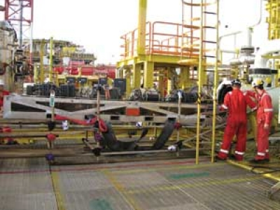 Pipeline Running Tool