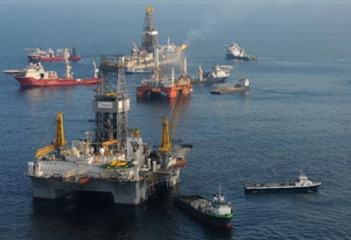 BP planning for relief well to kill Macondo blowout starting early ...