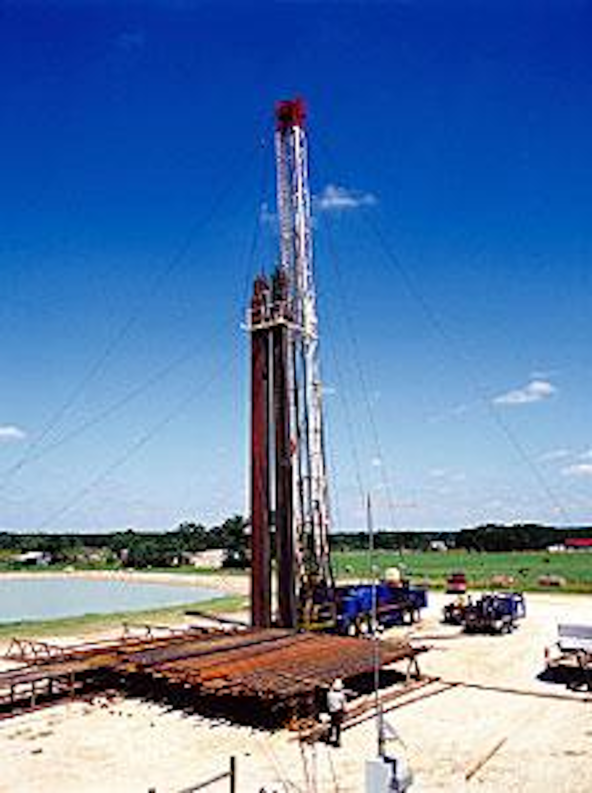 SPECIAL REPORT: Surveys track US, Canada well service rigs | Oil & Gas ...