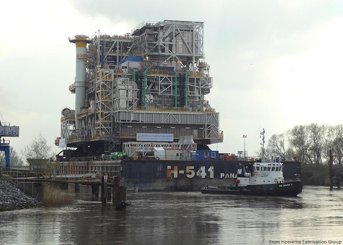 New Montrose platform topsides leaves yard | Oil & Gas Journal