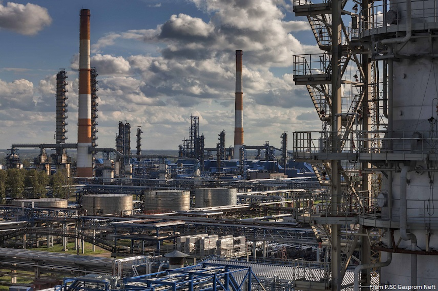 Gazprom Neft plans revamp of Omsk refinery coker | Oil & Gas Journal