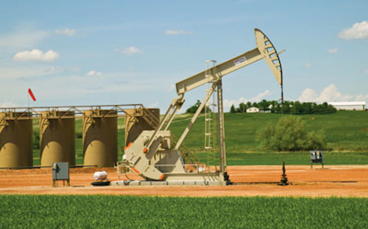 Bakken Shale has largest oil deposits in US outside the oil fields of ...