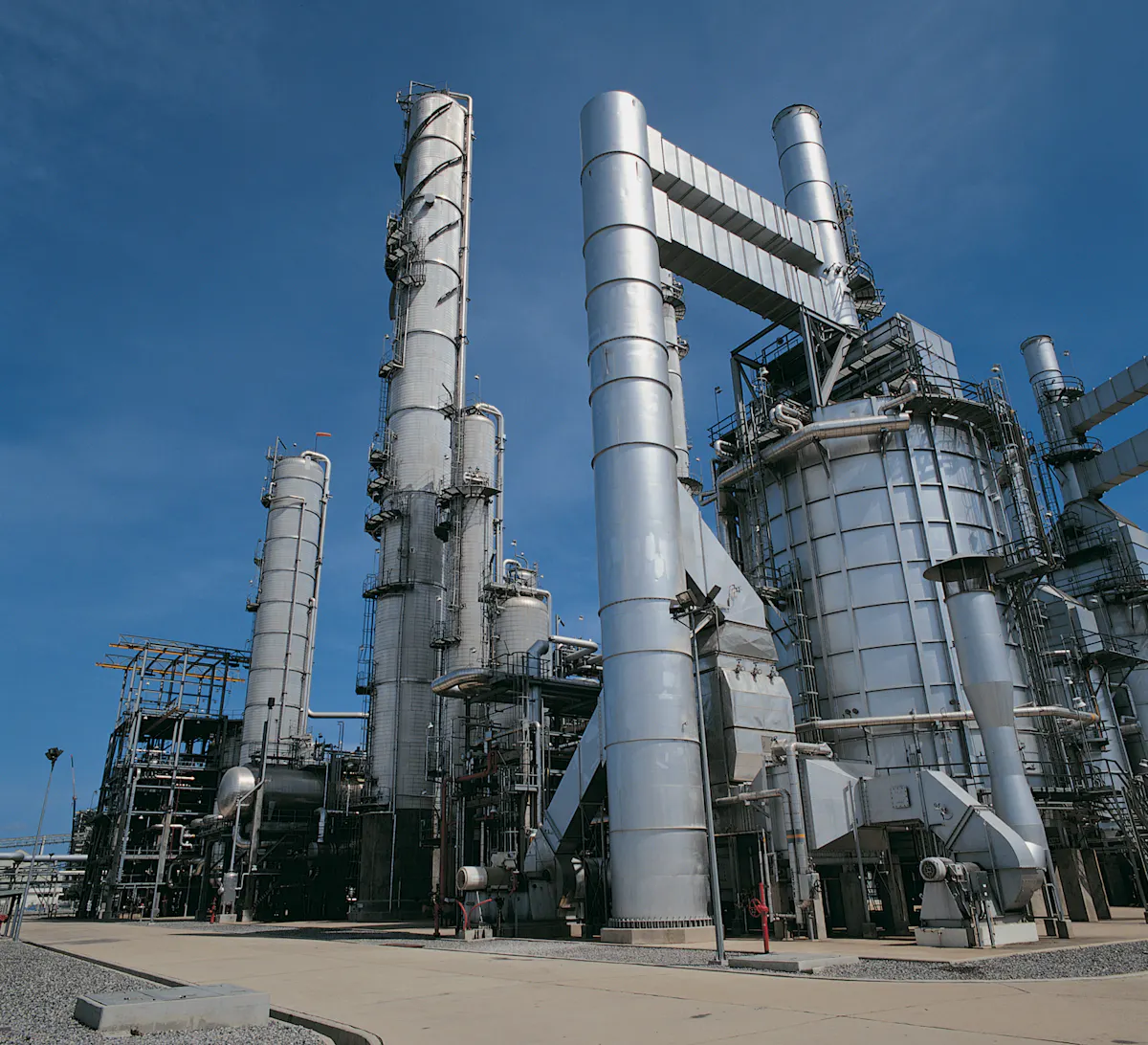 PetroChina unit lets contract for refining-chemical integration project ...