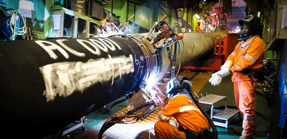 Zohr pipeline component installation offers custom deepwater guidance ...