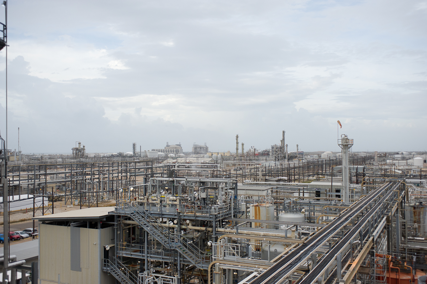 Petrochemical operators advance most projects despite delays, slowed ...