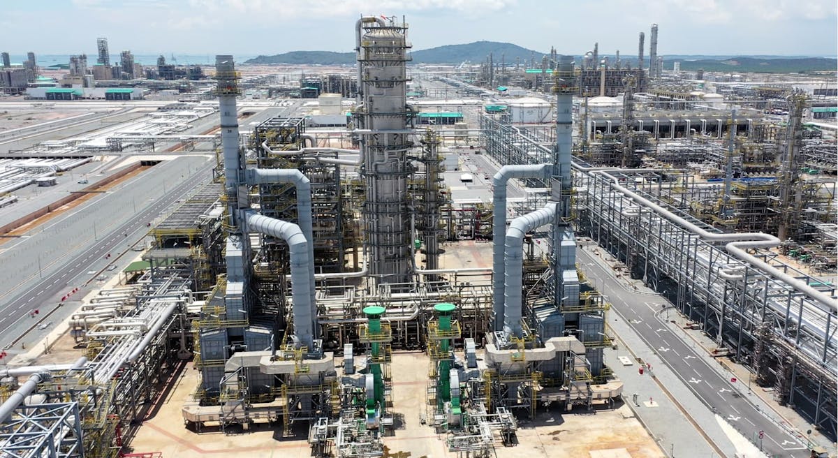 PETRONAS’ refining subsidiary lets contract for new treatment plant | Oil & Gas Journal
